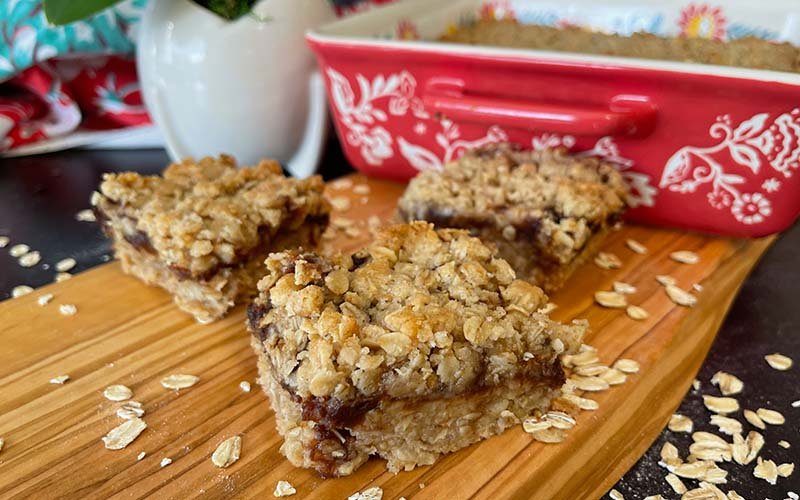 Bonita's Apple Butter Oatmeal Bars Recipe